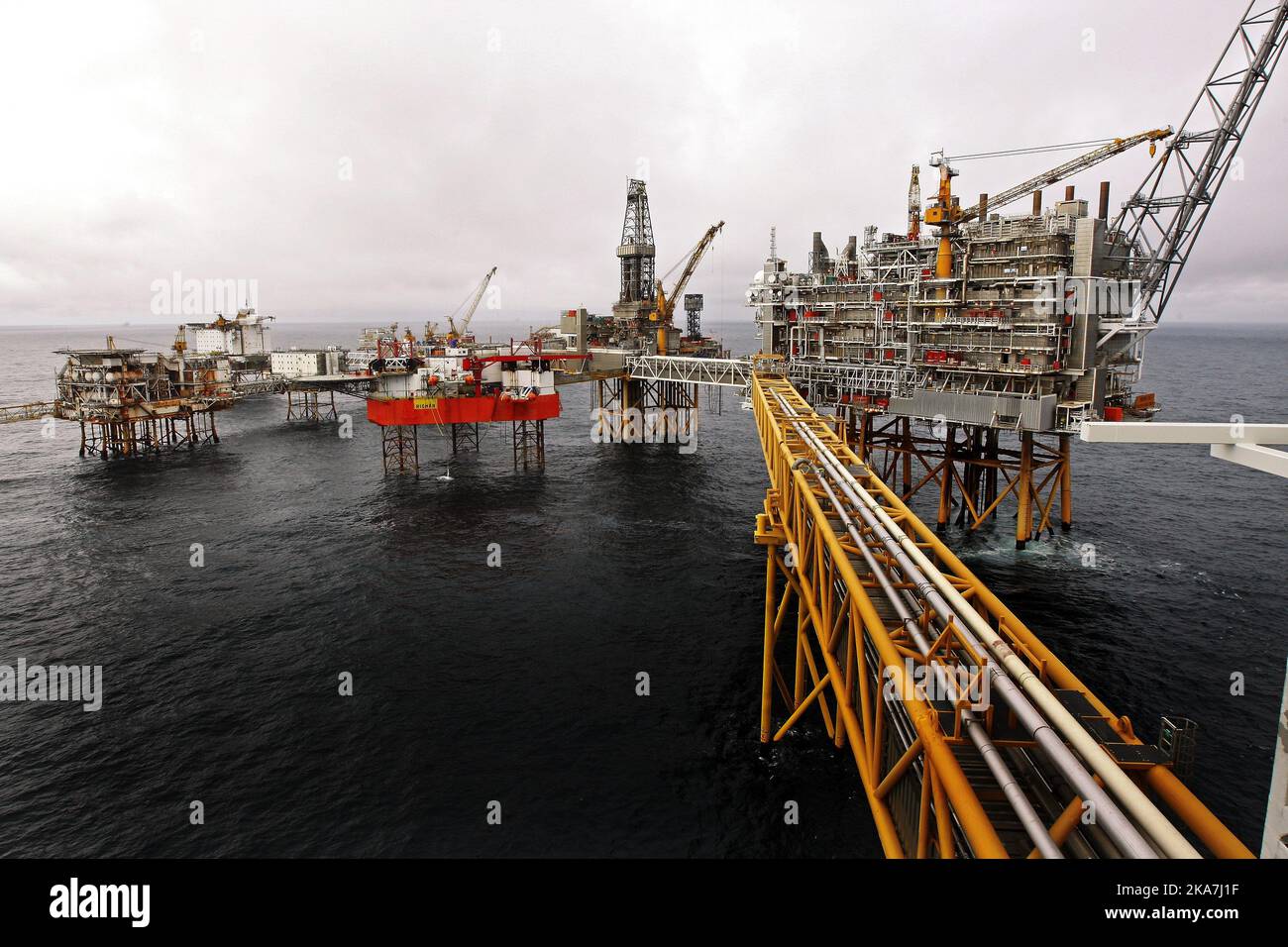 Ekofisk oil platform in the North Sea Stock Photo - Alamy