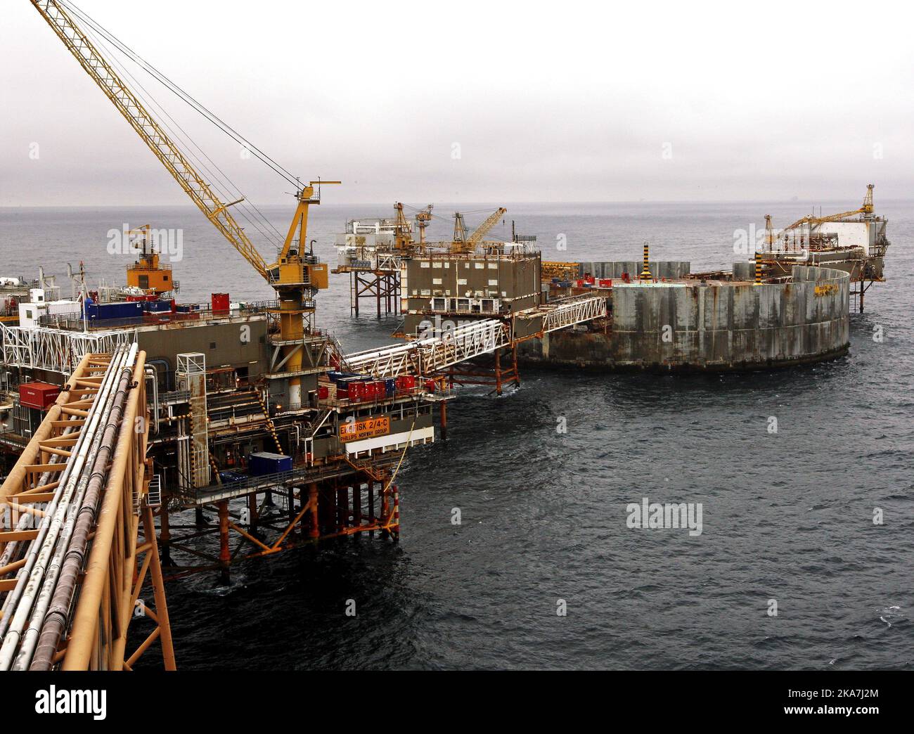 Ekofisk oil platform in the North Sea Stock Photo - Alamy