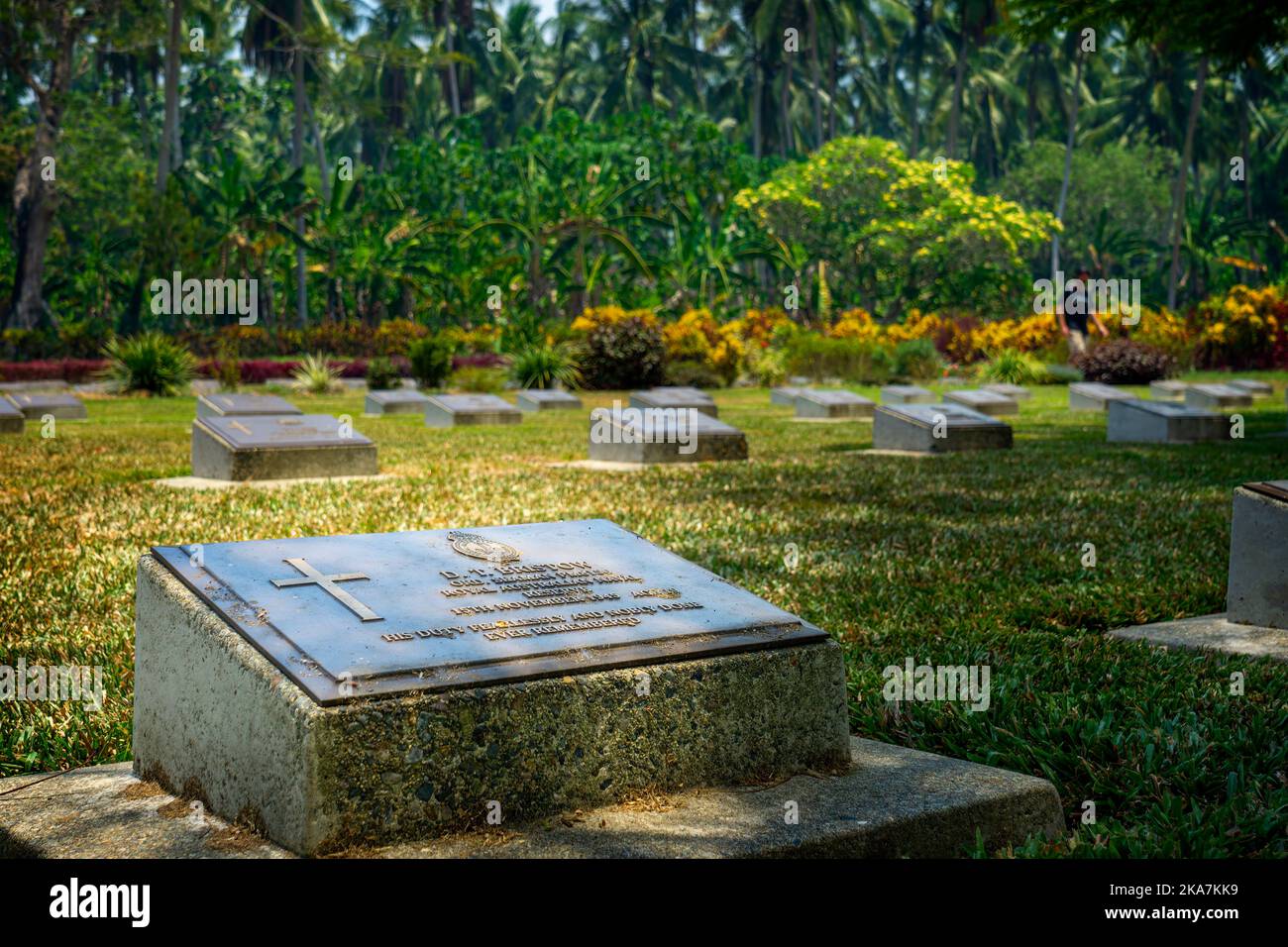 Grave markers of Australian Servicemen buried at Rabaul War Cemetery ...