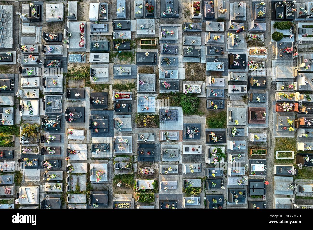 Abstract pattern in cemetery hi-res stock photography and images - Alamy