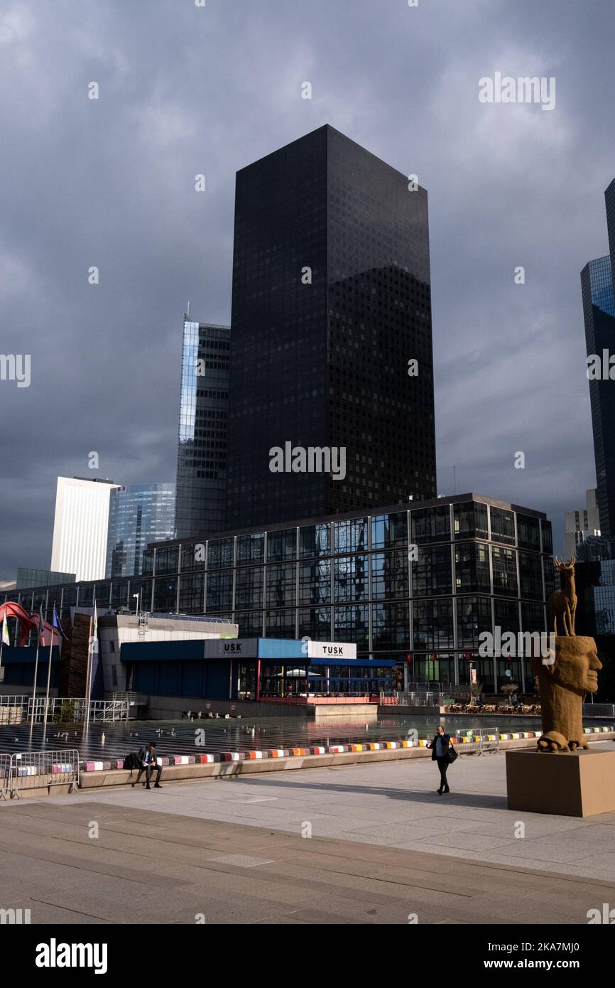 France, Paris, La Defense on 2022-09-15. Illustration of daily life in ...