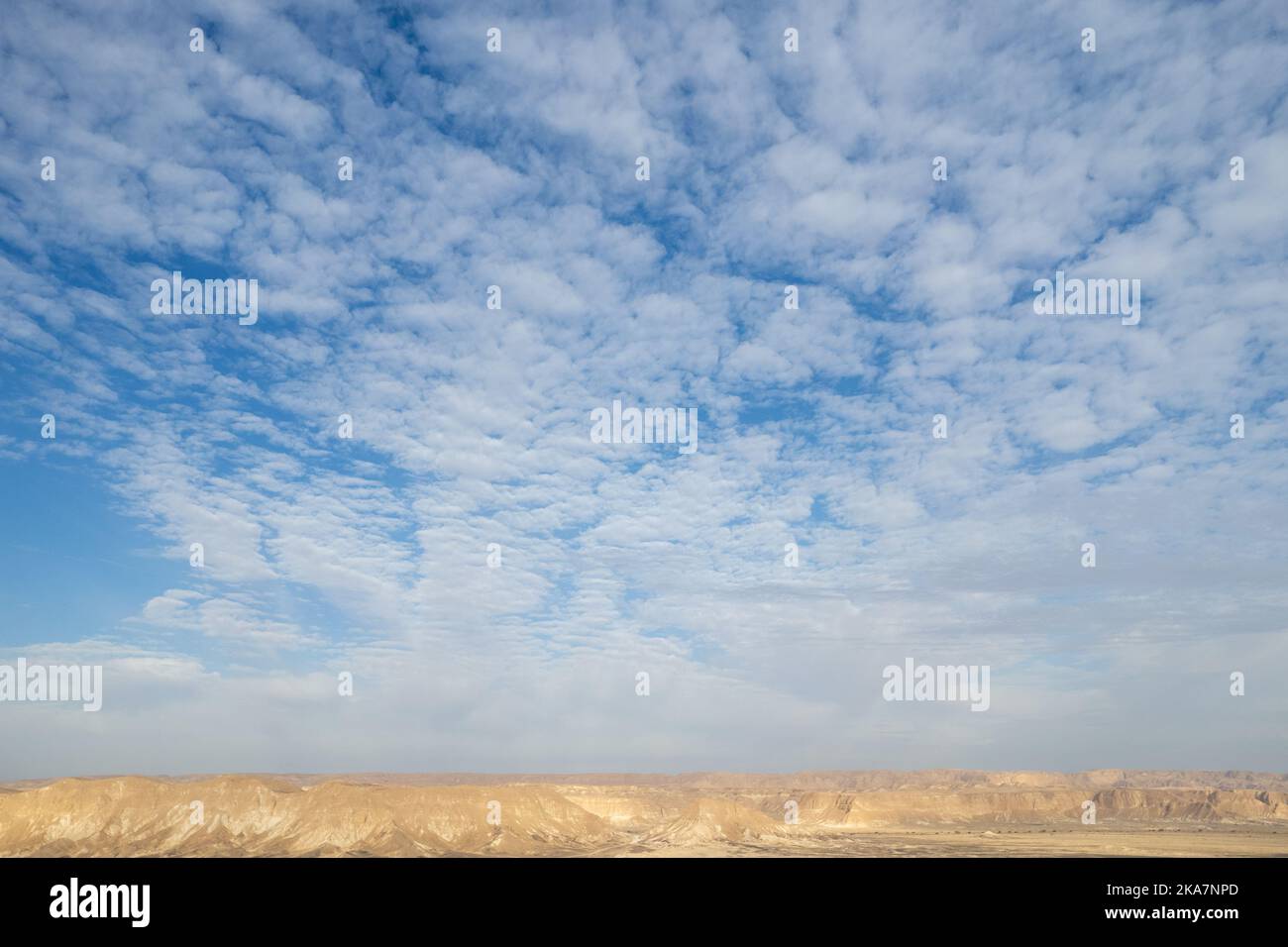 Desert and blue sky landscape Stock Photo - Alamy