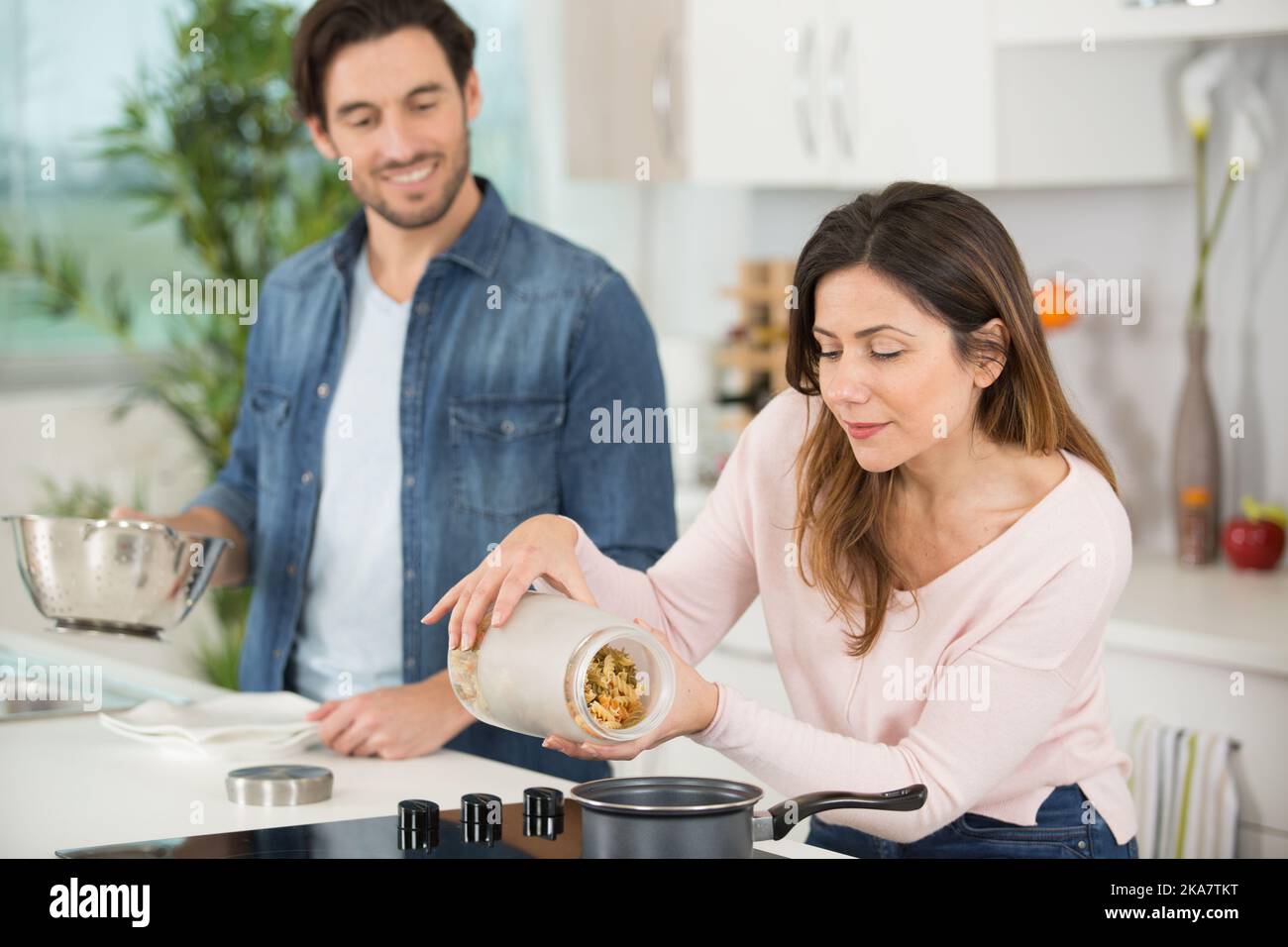 couple having fun cooking together Stock Photo - Alamy