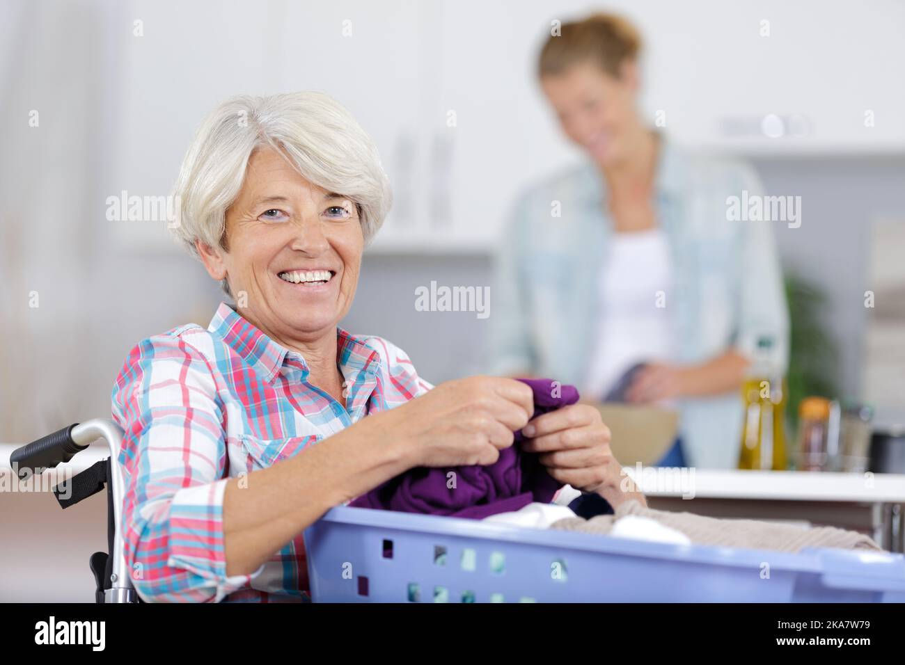 Laundry washer hospital hi-res stock photography and images - Alamy