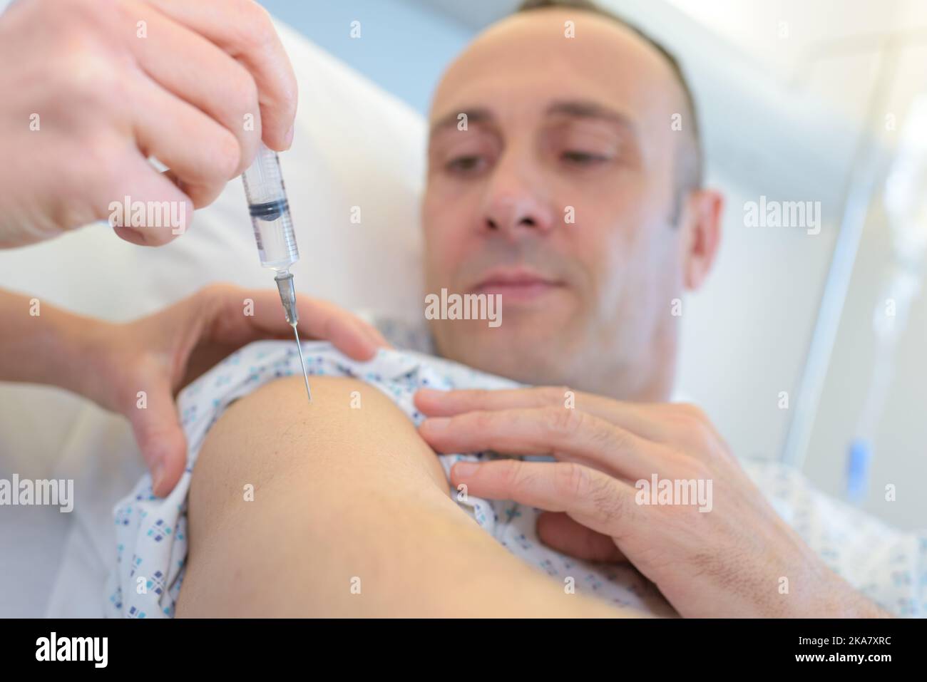 nurse making an injection Stock Photo - Alamy
