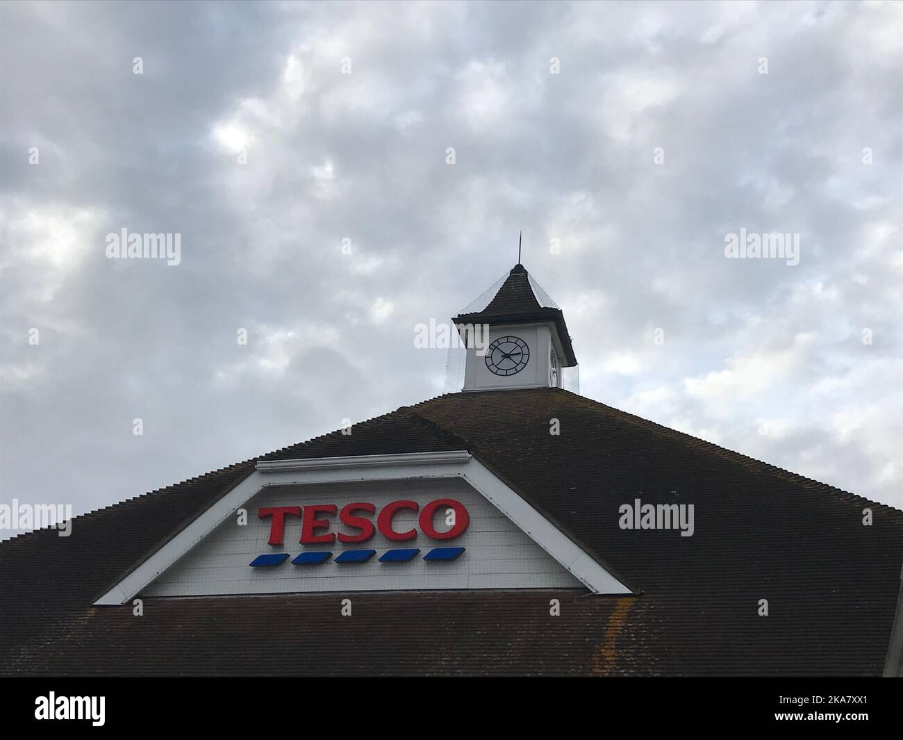 Tesco supermarket expensive fuel hi-res stock photography and images ...