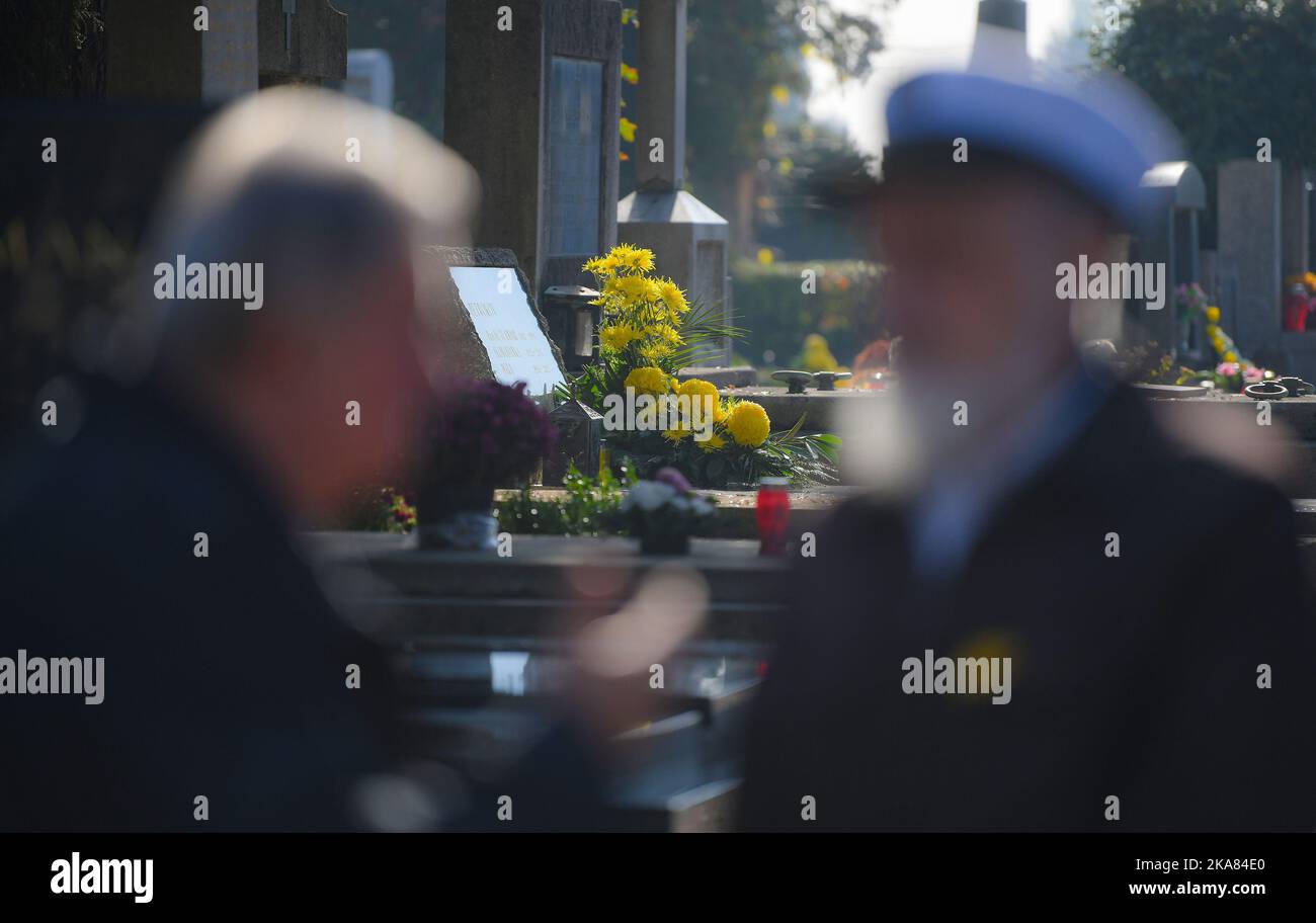 Zagreb, Croatia. 01st Nov, 2022. People visit a relatives graves during ...