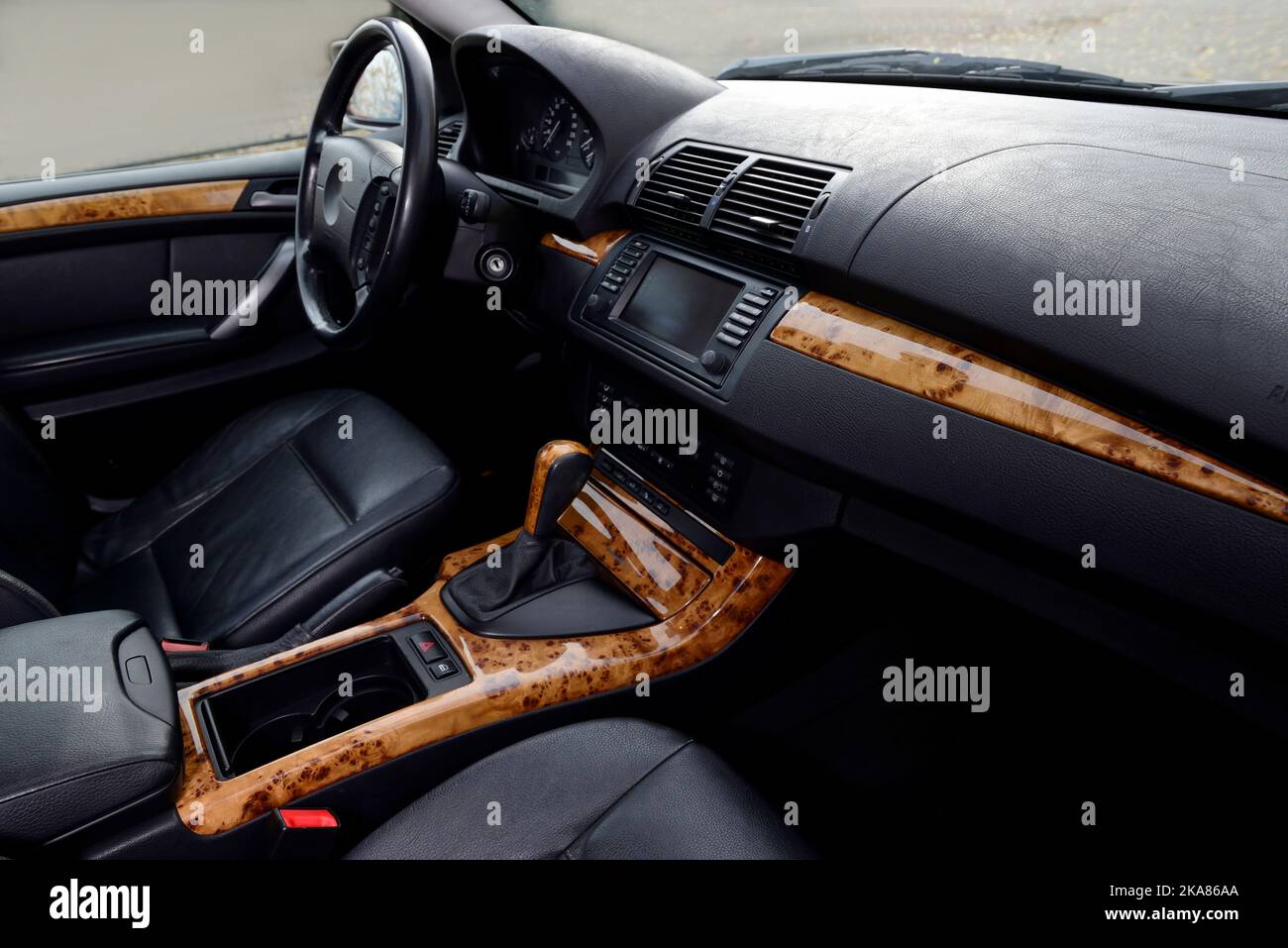 car, interior, security, open, travel, passengers, empty, luggage ...