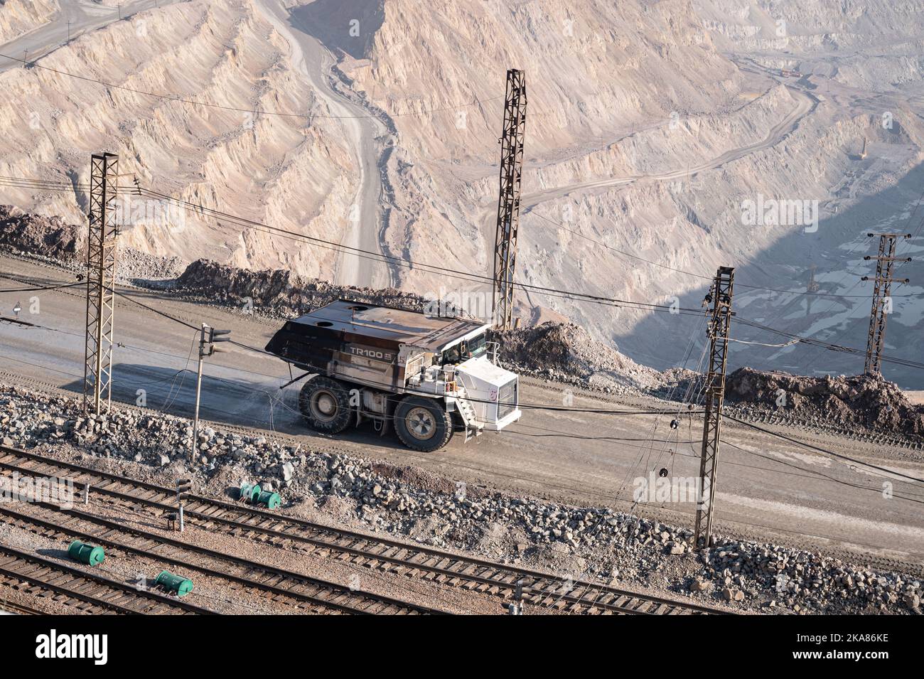 Almalyk, Uzbekistan. 01st Nov, 2022. A dump truck drives at the Almalyk ...