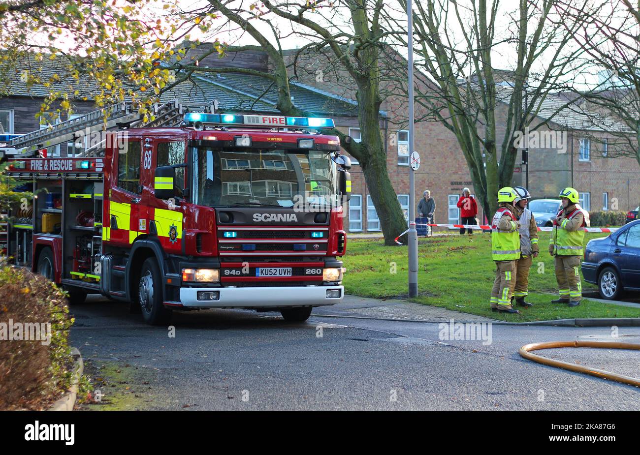 Firemen attendung the scene of a fire in a block of flates in Bedford ...