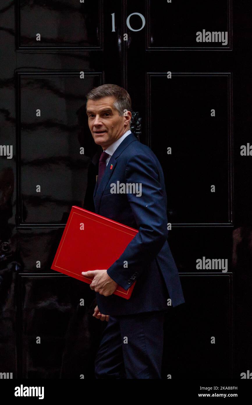 Downing Street, London, UK. 1st November 2022. Mark Harper MP ...