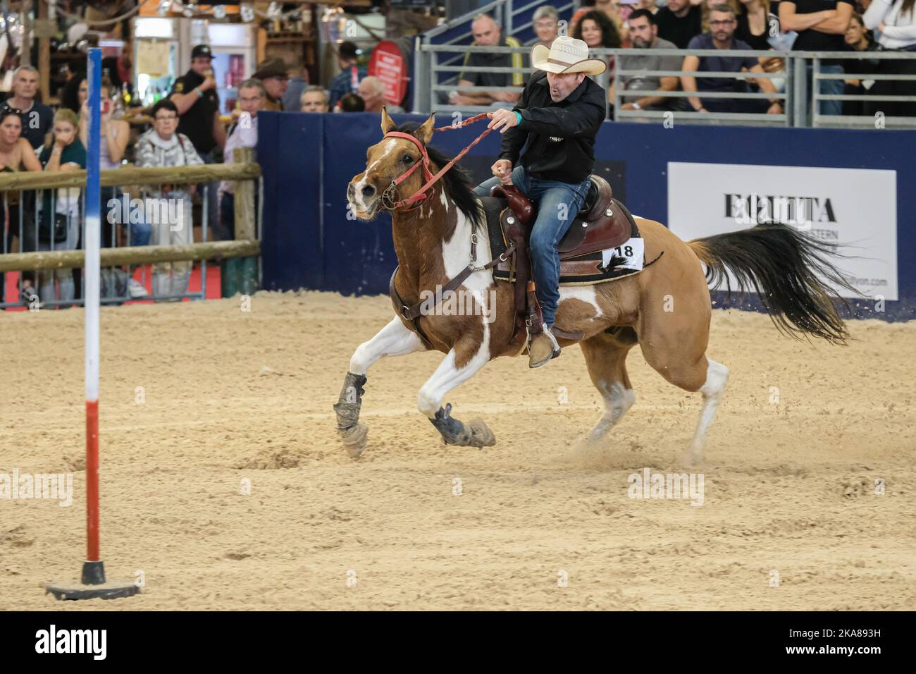 France, Lyon, 2022-10-28. Horse slalom competition during the Equita ...