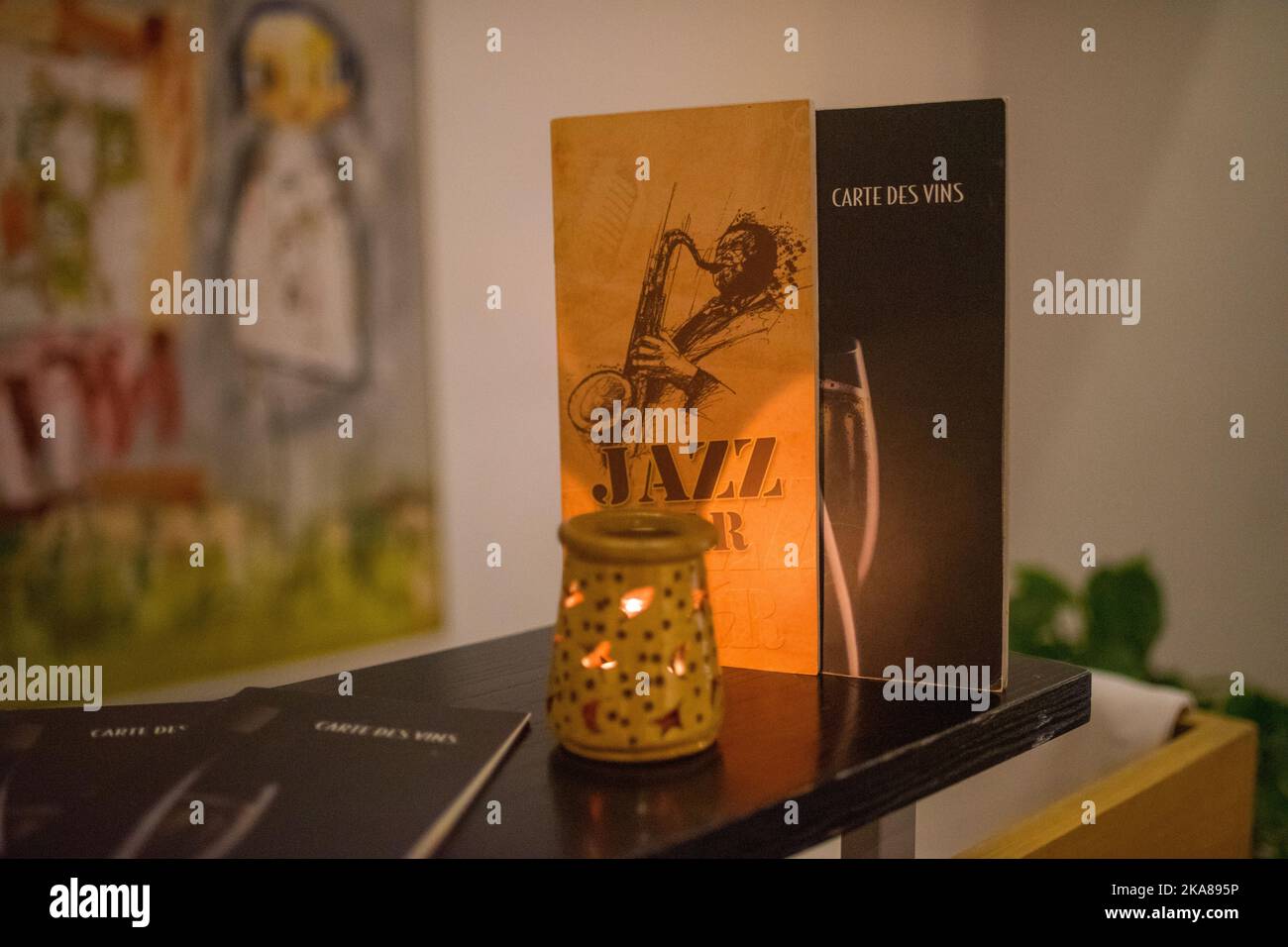 A Jazz bar banner on the table in a restaurant Stock Photo - Alamy