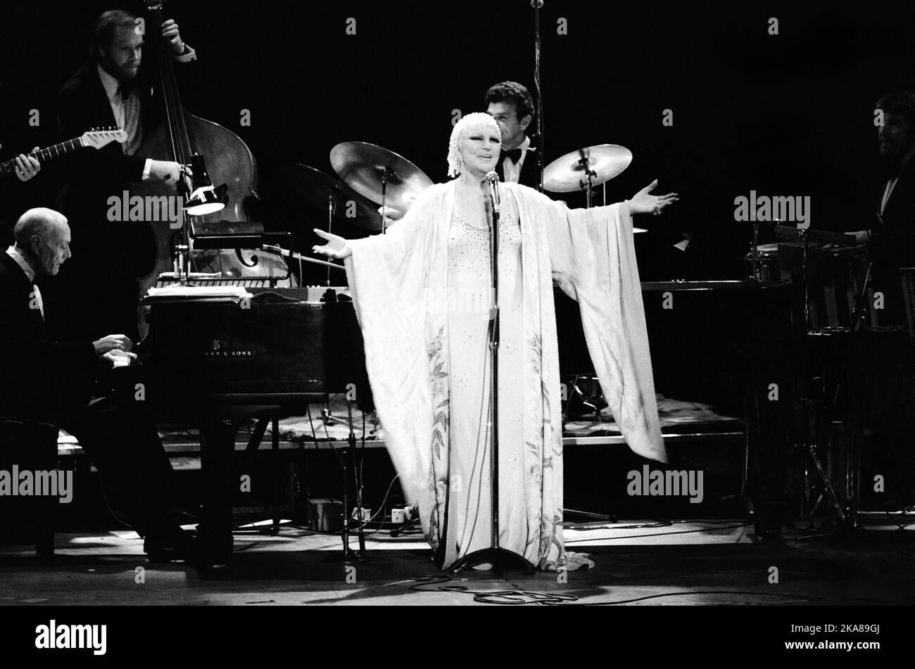 Piano peggy Black and White Stock Photos & Images - Alamy