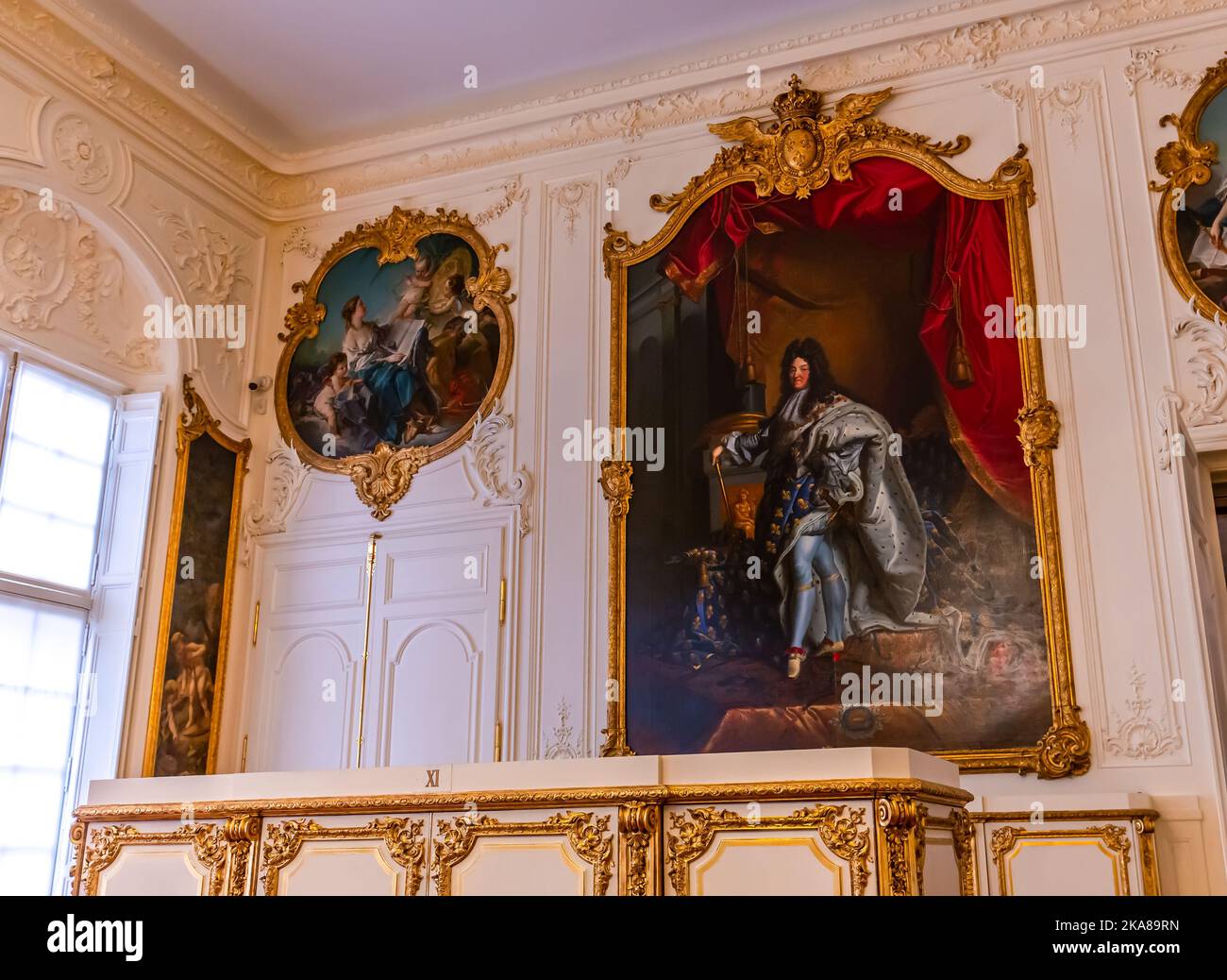 PARIS, FRANCE, OCTOBER 20, 2022 : decors of National Library, Richelieu ...