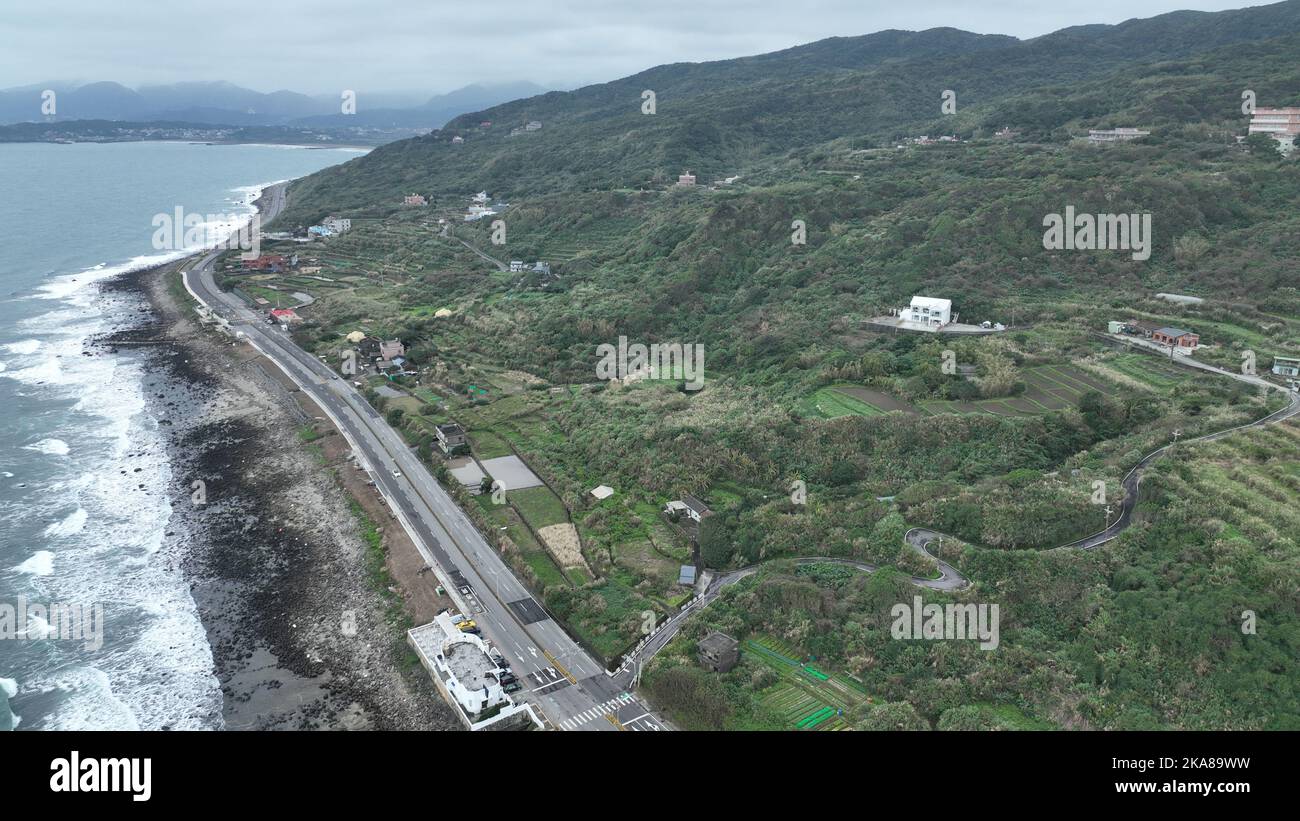 An aerial view of a road along the ocean Stock Photo - Alamy