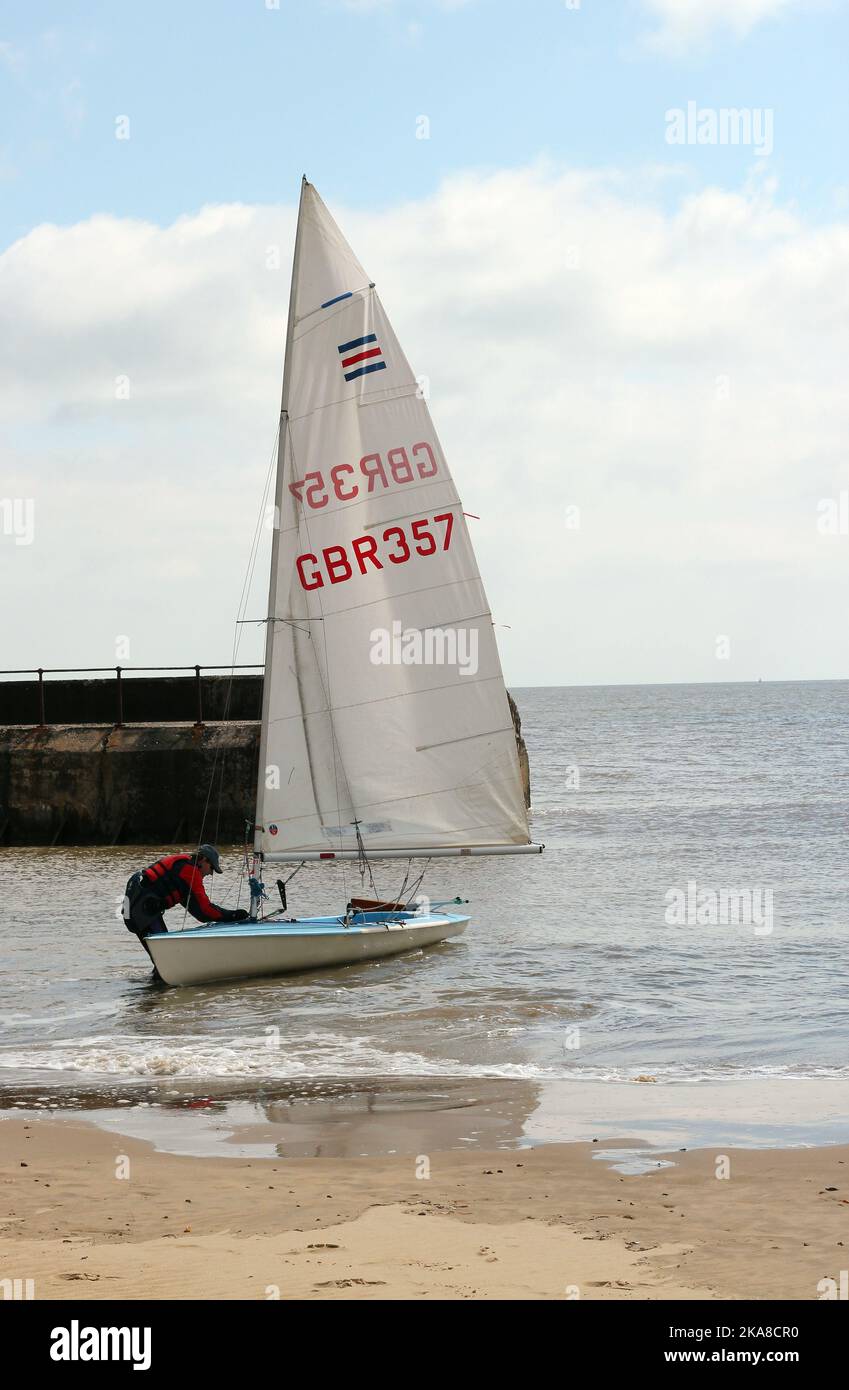 Launching small yacht hi-res stock photography and images - Alamy