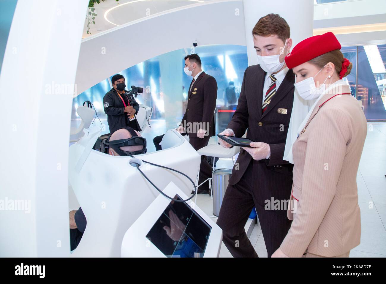 Emirates fly attendant hi-res stock photography and images - Alamy