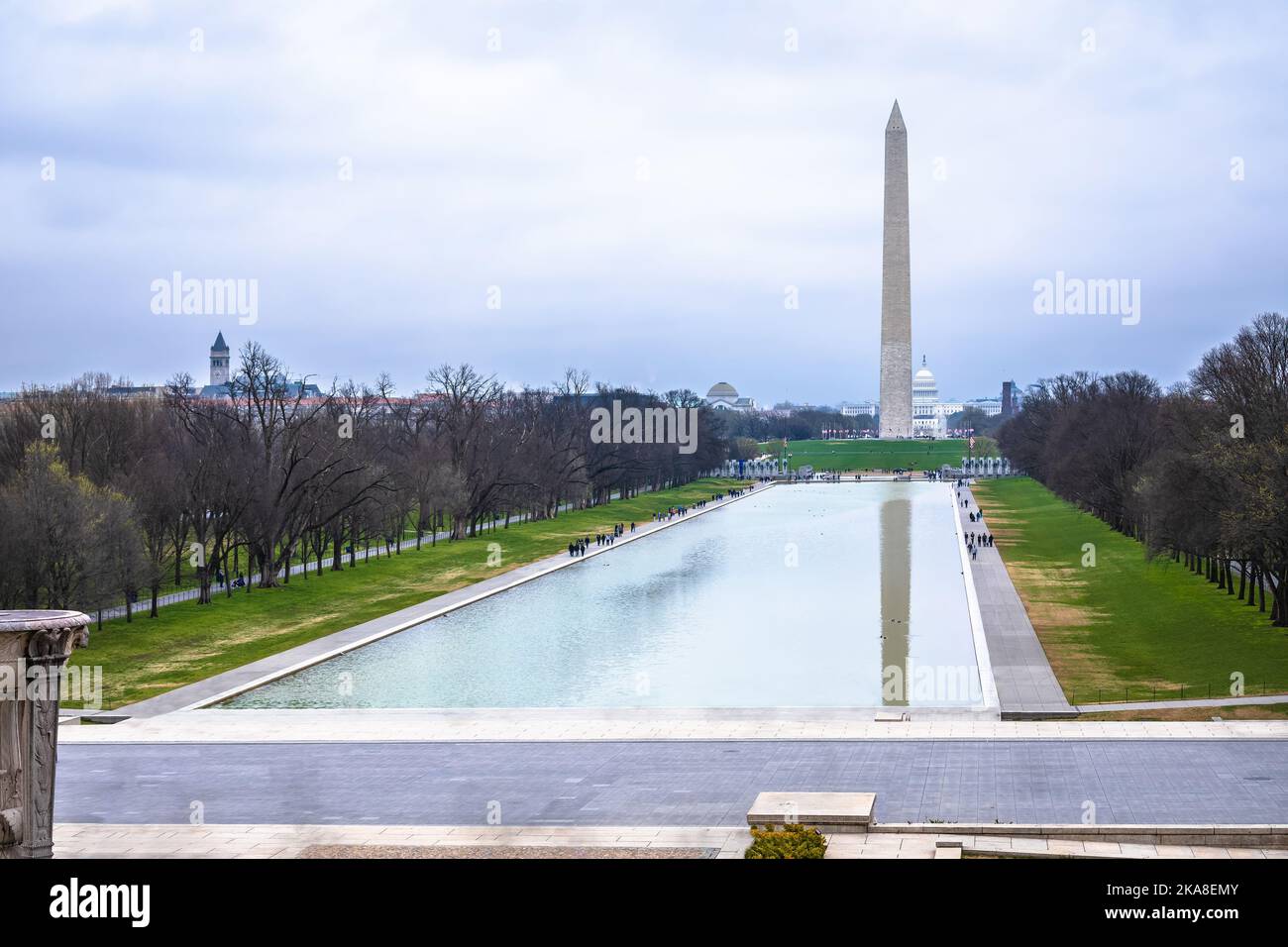 National Mall in Washington DC view, Reflecting pool and Washington ...