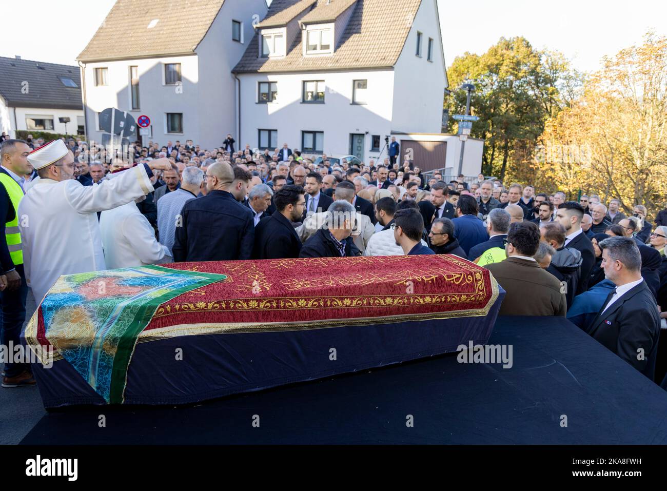 Solingen, Germany. 01st Nov, 2022. The coffin of the late Mevlüde Genc ...