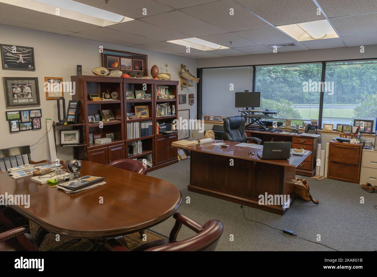 Office manufacturing hi-res stock photography and images - Alamy