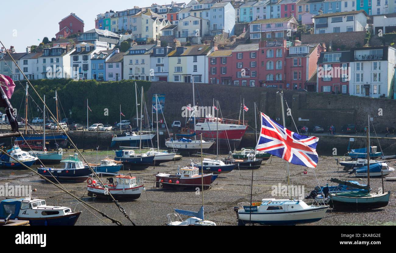 Low tide in brixham harbour hi-res stock photography and images - Alamy