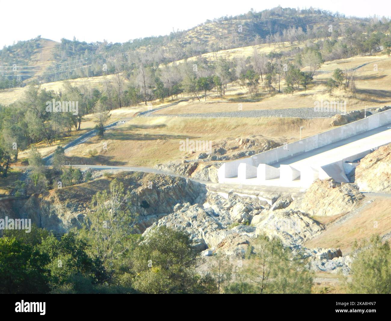 An aerial view of the spillway of The Oroville Lake Stock Photo - Alamy