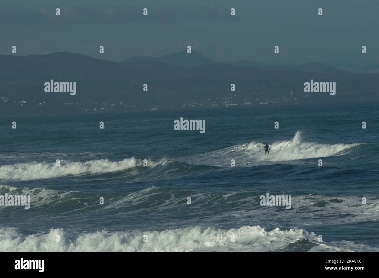 Plage de pluie hi-res stock photography and images - Alamy