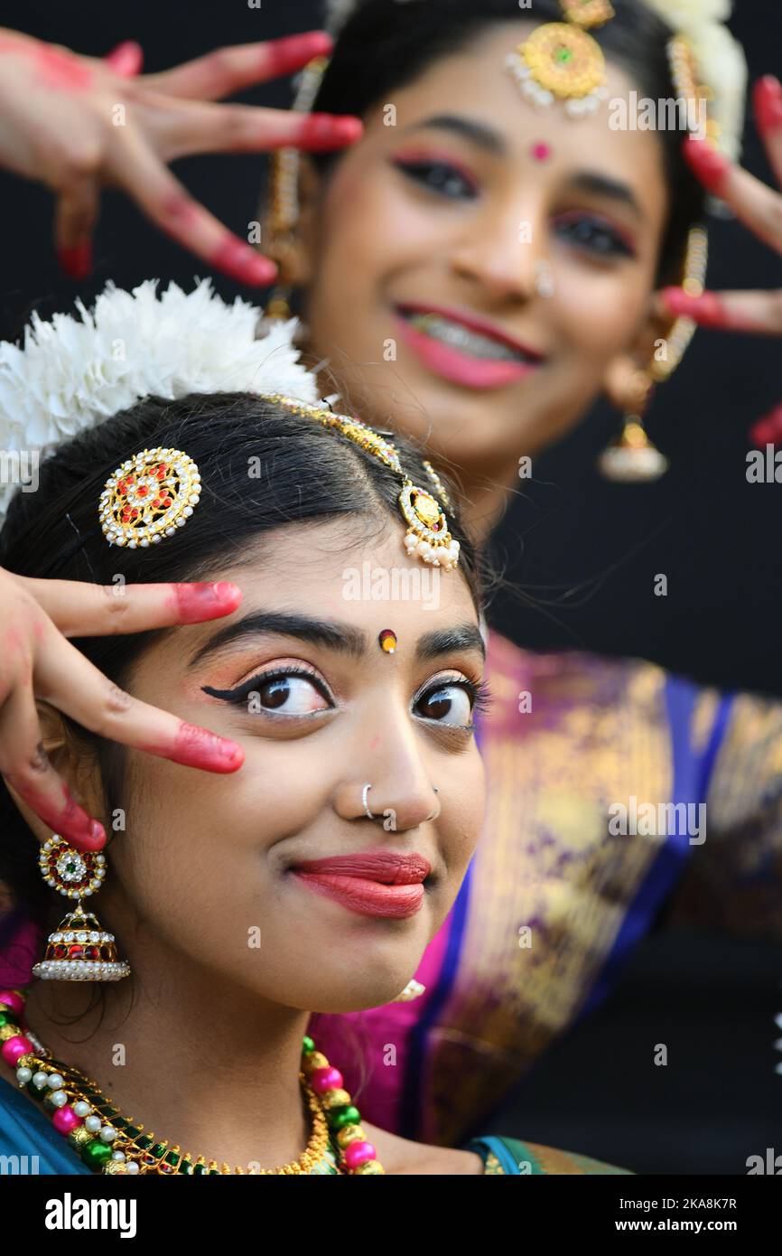 Edinburgh Scotland, UK 01 November 2022. Dancers from Dance Ihayami on ...