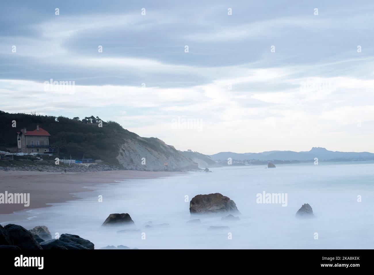 Plage de pluie hi-res stock photography and images - Alamy
