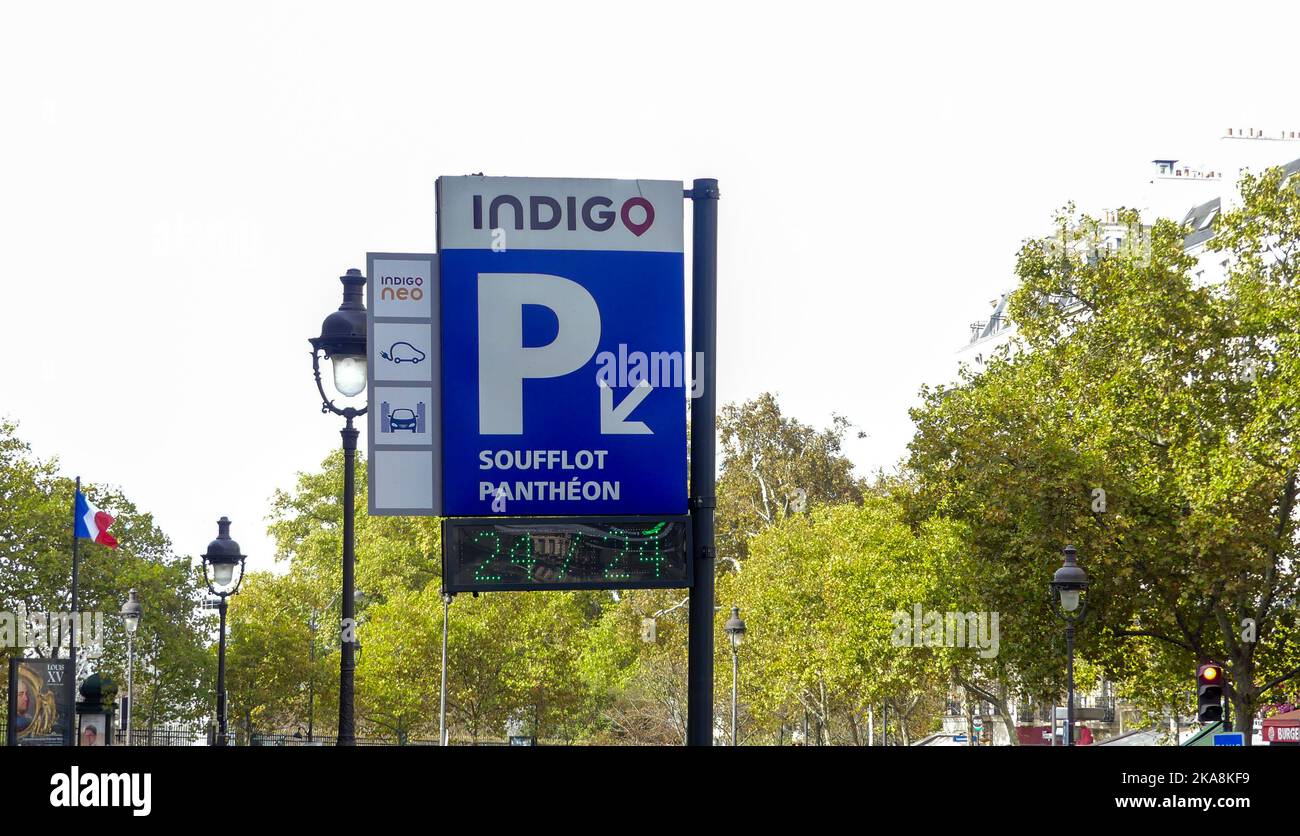 Paris, France. October 30. 2022. Paying underground parking in the city ...