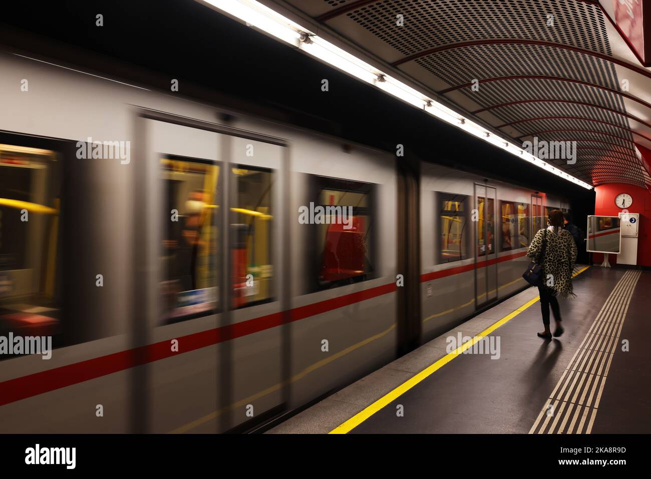 U Bahn, U Bahnstation, Verkehr, Wien Metro, Wien Subway, Wien U Bahn ...