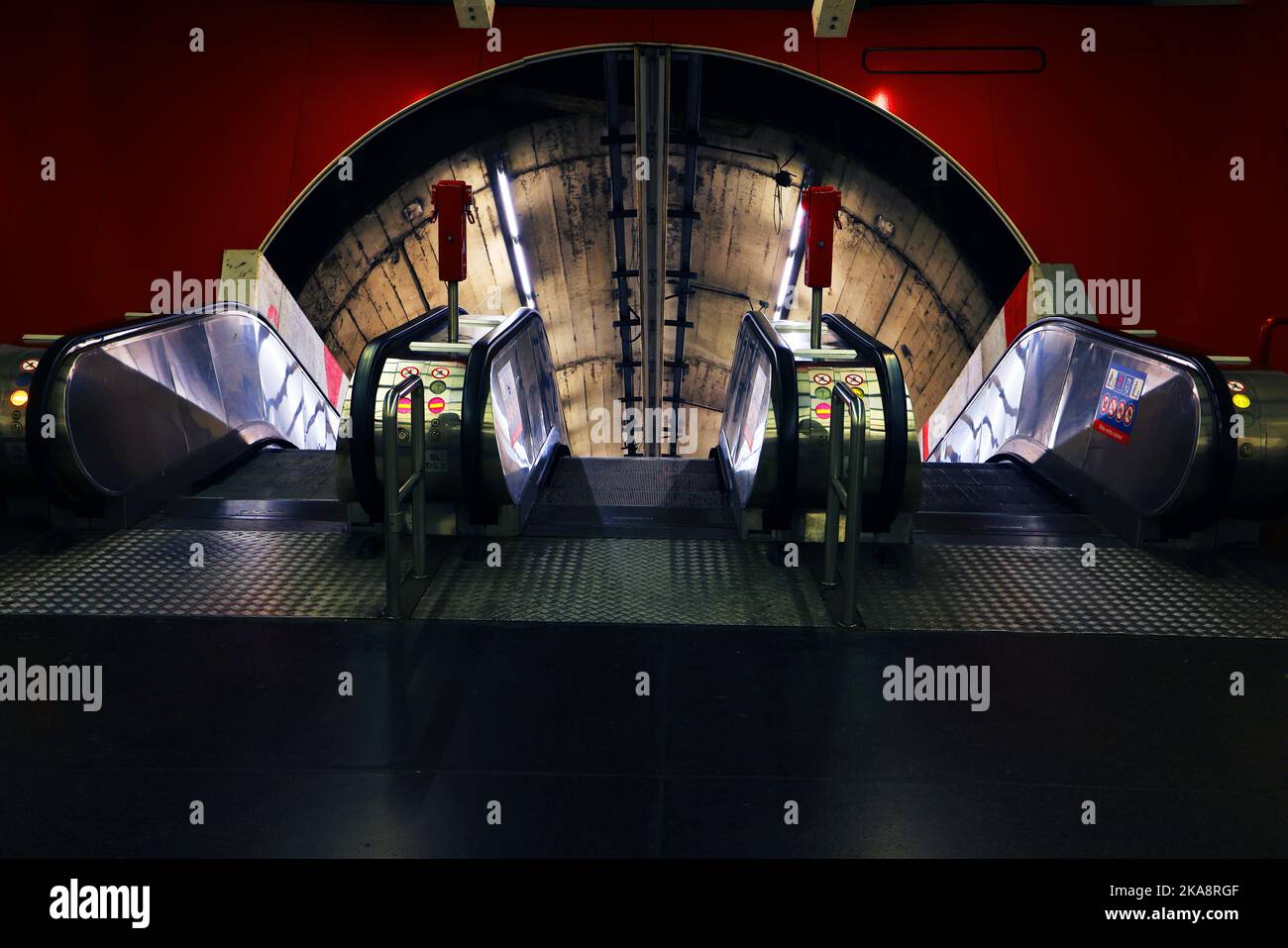 U Bahn, U Bahnstation, Verkehr, Wien Metro, Wien Subway, Wien U Bahn ...