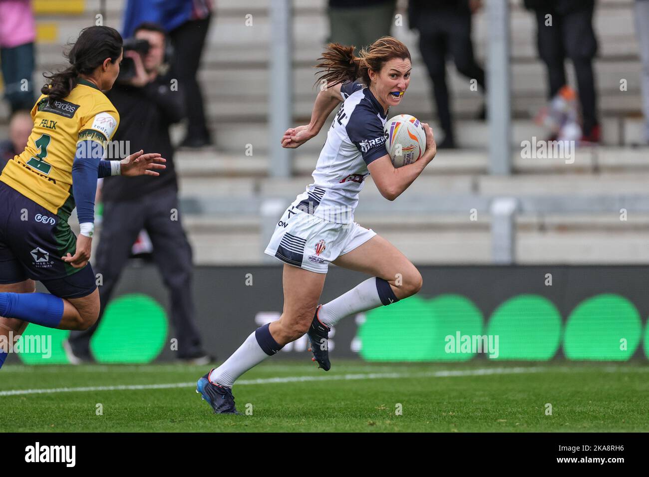 Courtney Winfield-Hill England goes over for a try during the Women's ...