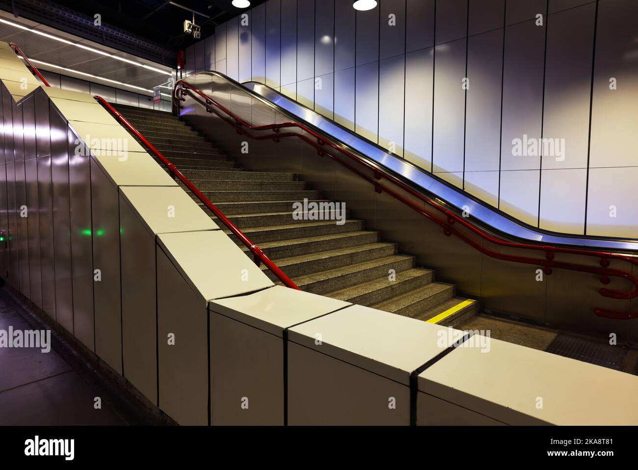 U Bahn, U Bahnstation, Verkehr, Wien Metro, Wien Subway, Wien U Bahn ...