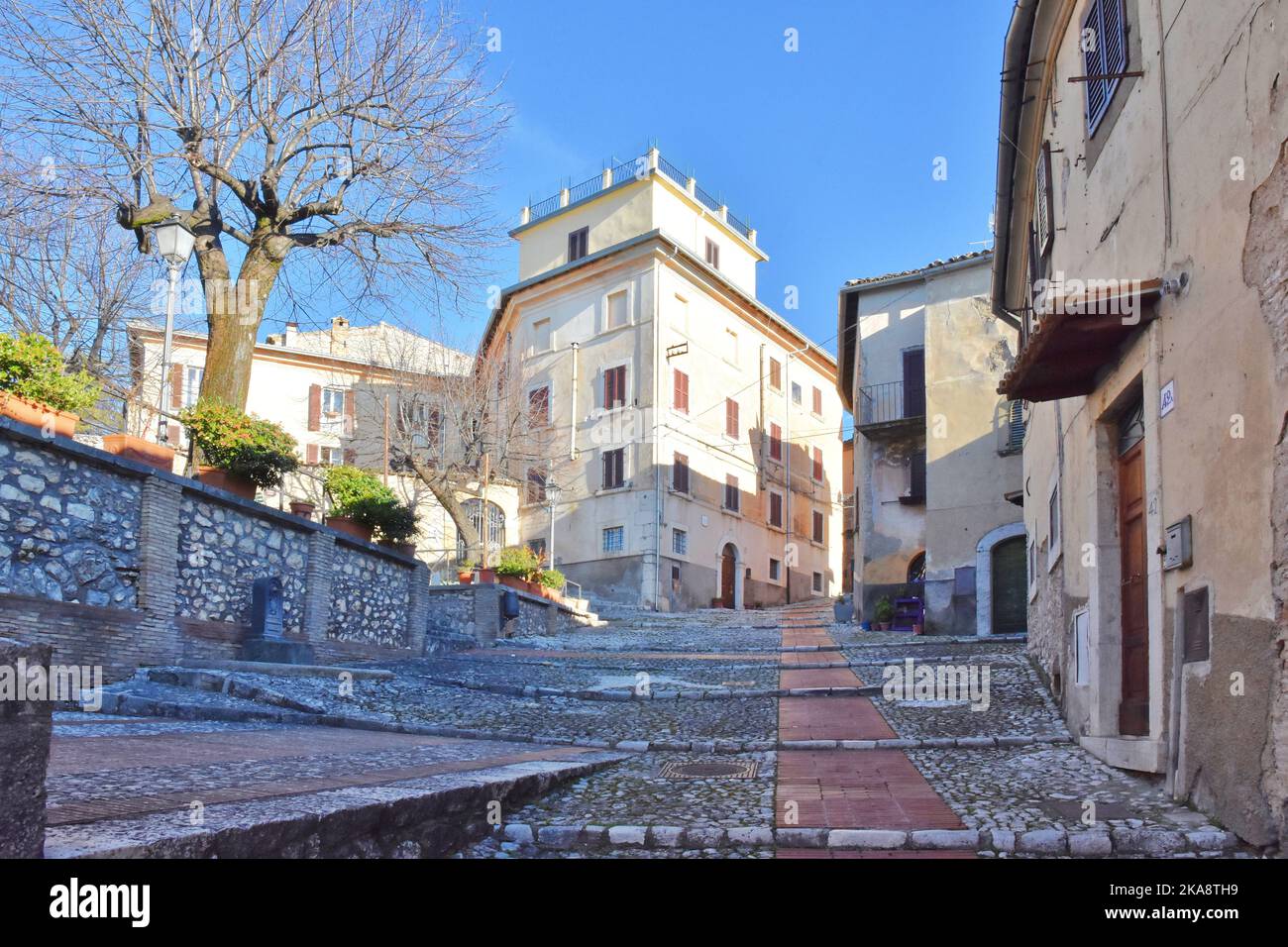 Veroli hi-res stock photography and images - Alamy