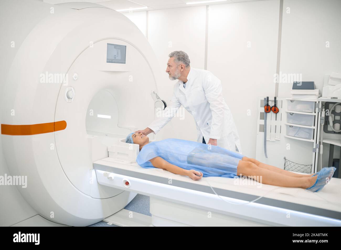 Mri specialist hi-res stock photography and images - Alamy