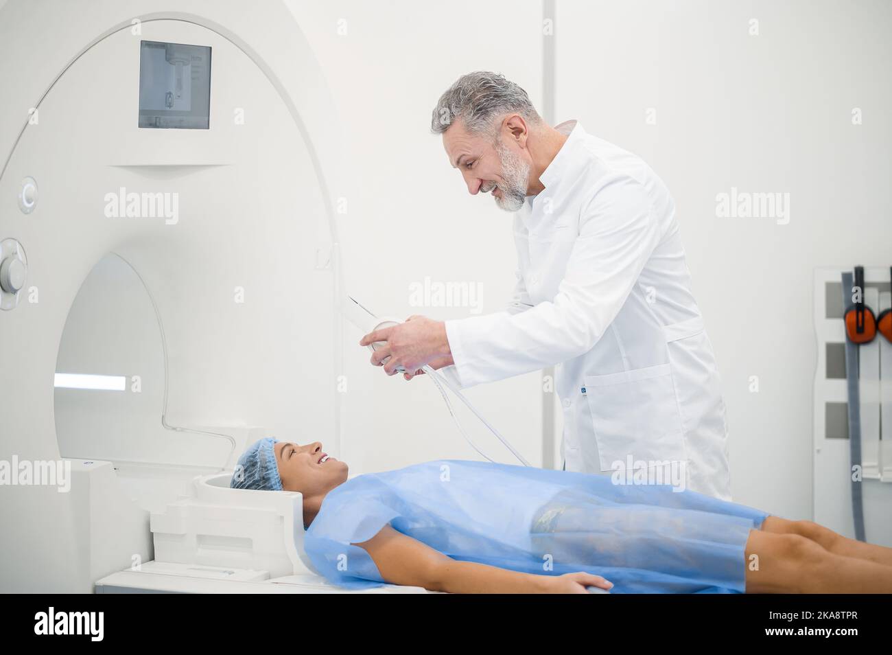 Mri scan male patient hi-res stock photography and images - Alamy