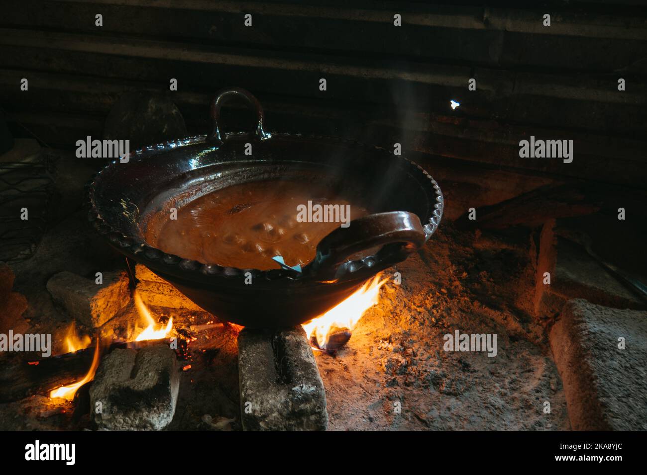 Indigenous mexican kitchen hi-res stock photography and images - Alamy