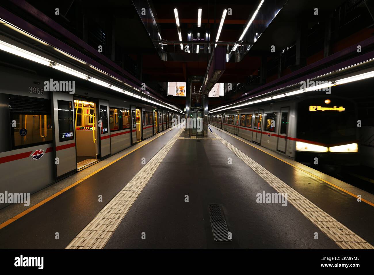U Bahn, U Bahnstation, Verkehr, Wien Metro, Wien Subway, Wien U Bahn ...