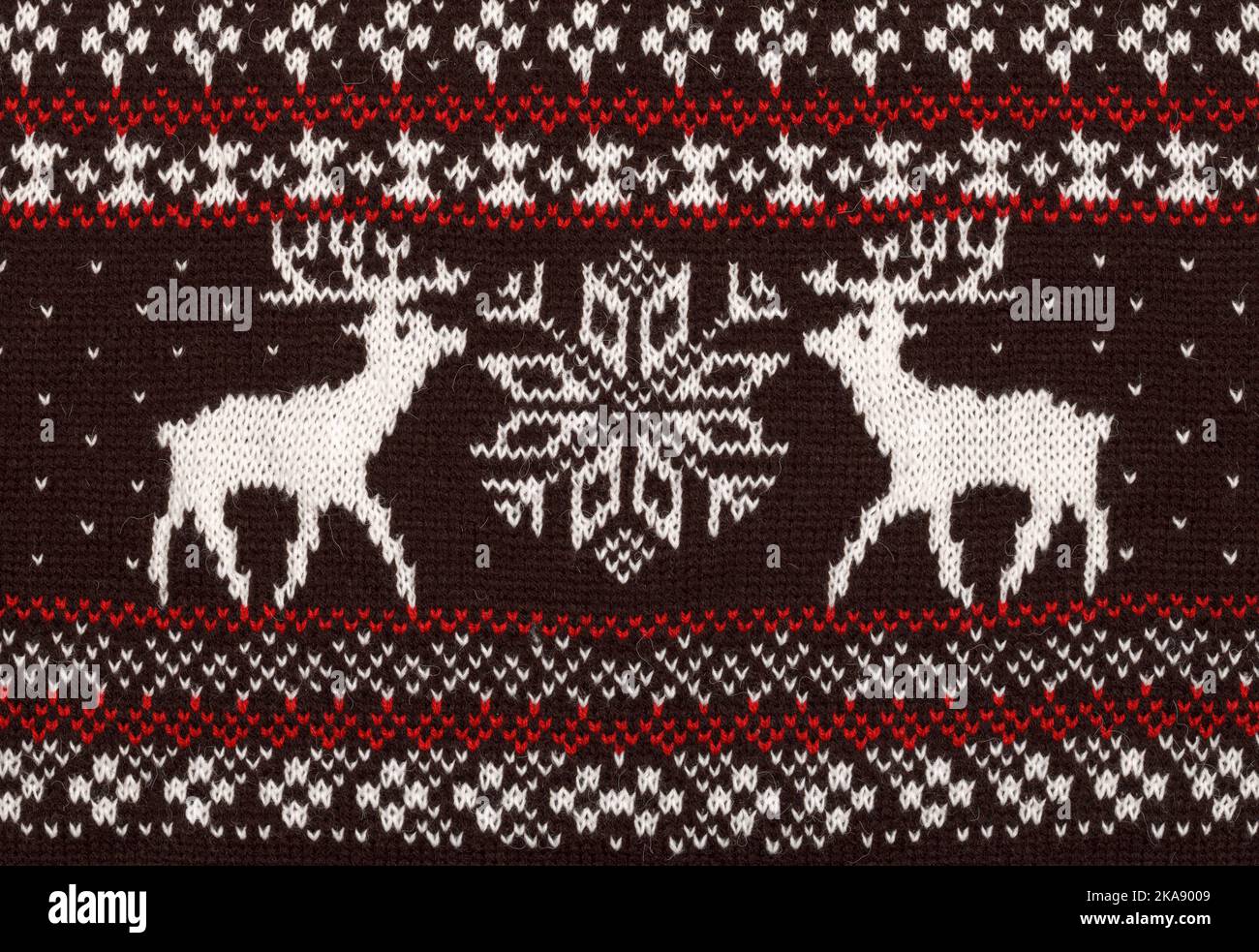 Sweater fabric with Norwegian knitted rose (Selburose) and moose ...