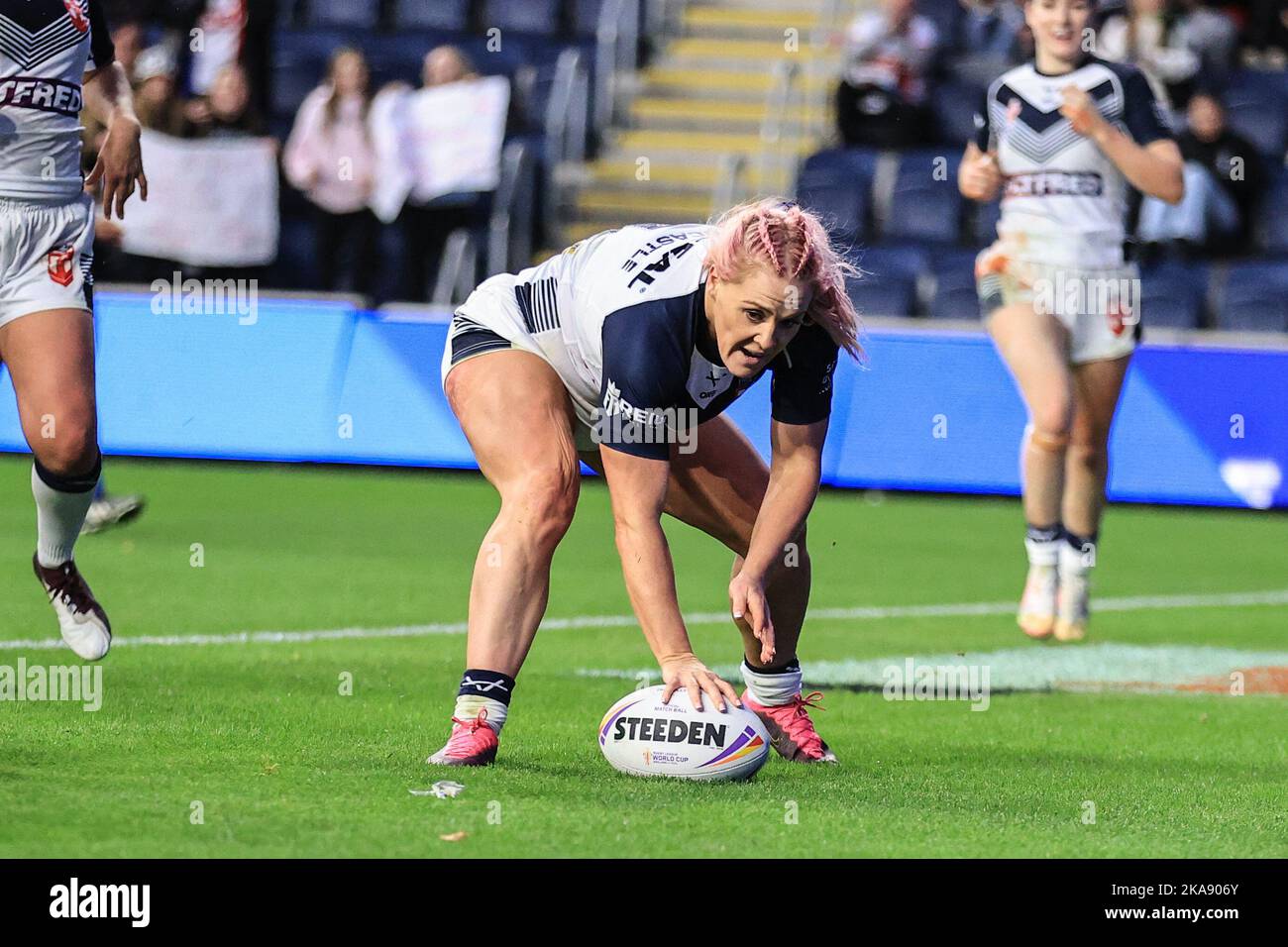 Amy Hardcastle England goes over for a try during the Women's Rugby ...