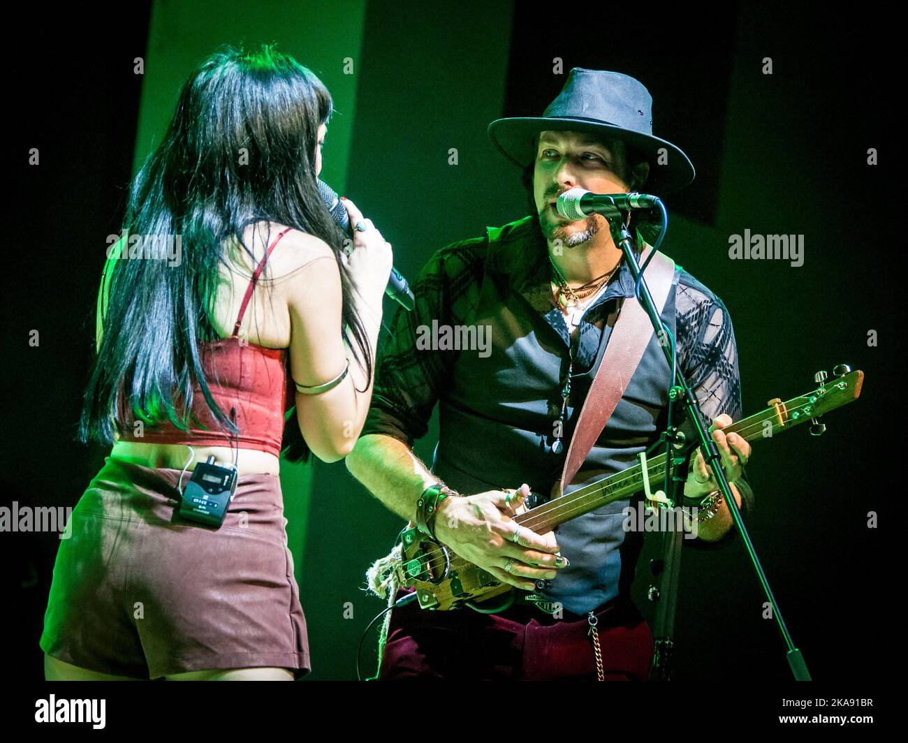 Grace Bond on vocals, Aaron Bond on cigar box guitar & vocals Stock ...