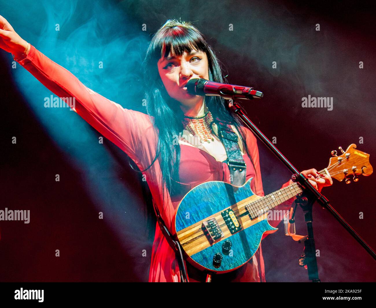 Grace bond musician hi-res stock photography and images - Alamy