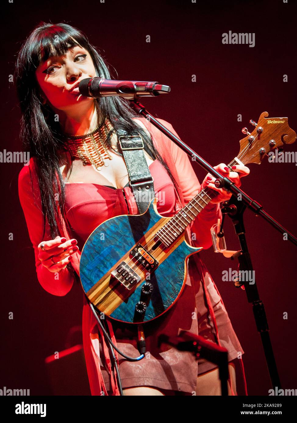 Grace bond musician hi-res stock photography and images - Alamy
