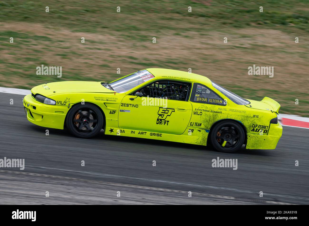 Nissan Silvia S14 drifting on the racing circuit Stock Photo - Alamy