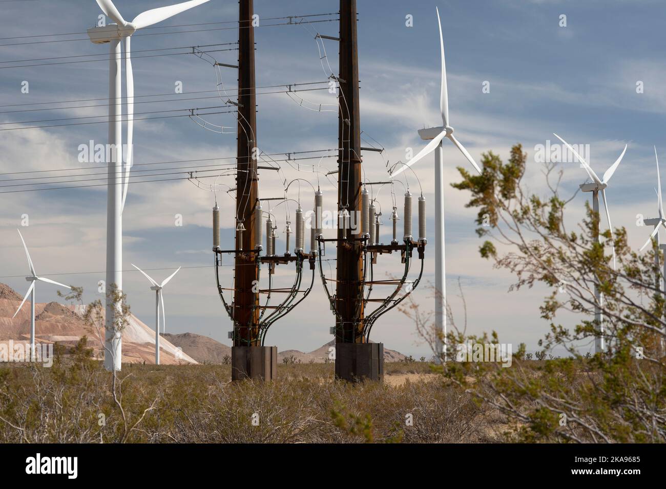 A wind farm outside the desert town of Mojave, California Stock Photo ...