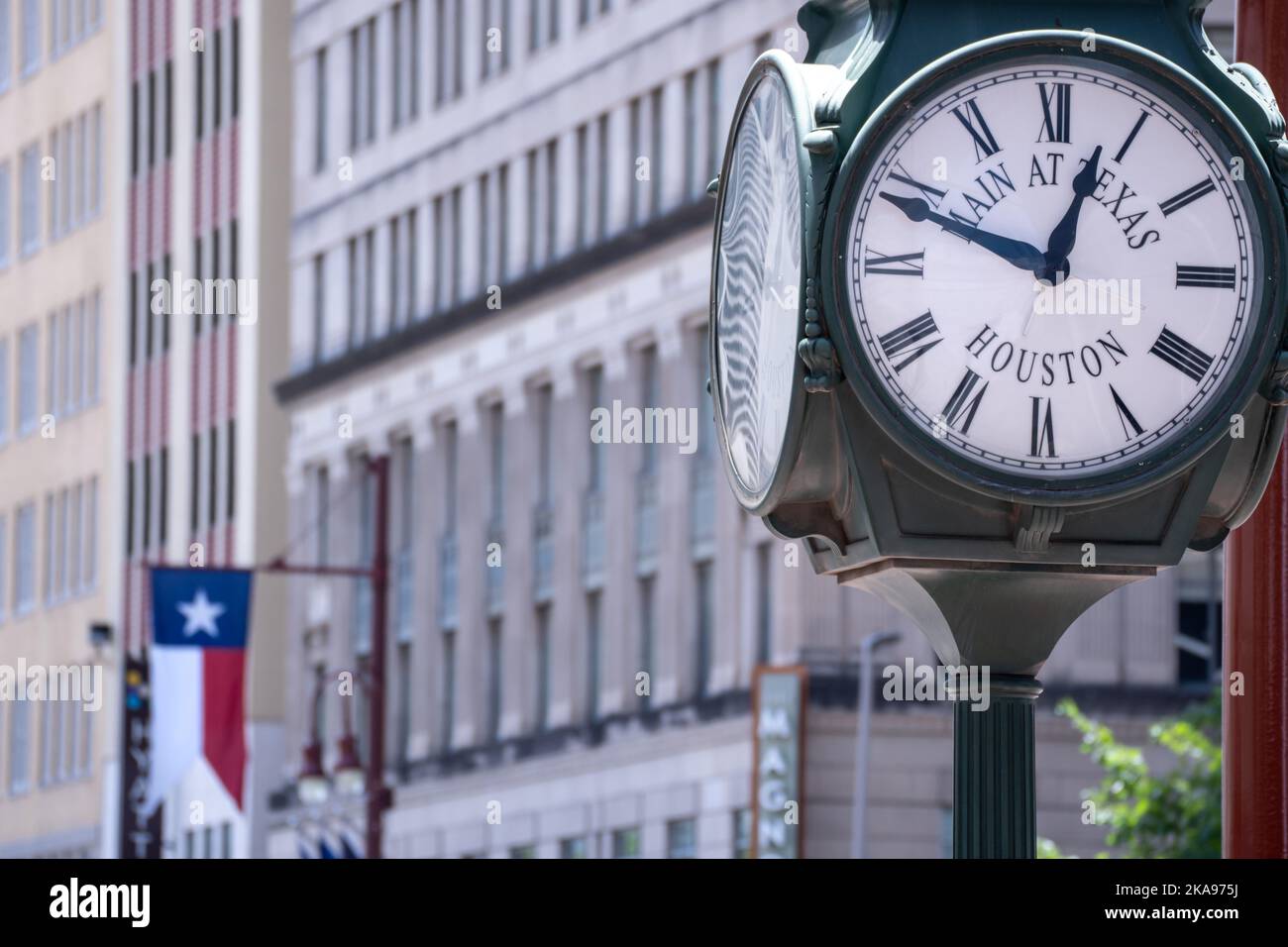 Downtown houston clock hi-res stock photography and images - Alamy