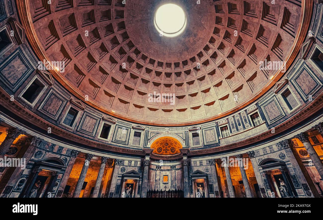 An interior view of the Pantheon temple in Rome, Italy Stock Photo - Alamy