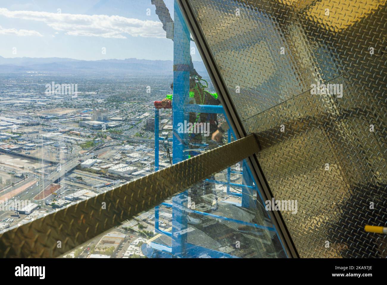 Stratosphere vegas sky jump hi-res stock photography and images - Alamy